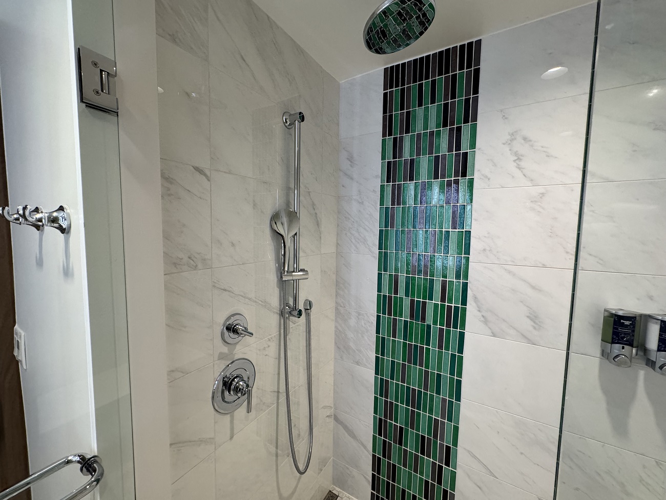 The Villas at Disneyland Hotel Duo Studio Review | TouringPlans.com Blog