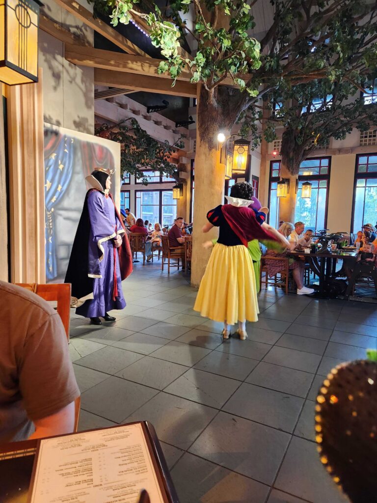 Storybook Dining at Artist Point | TouringPlans.com Blog