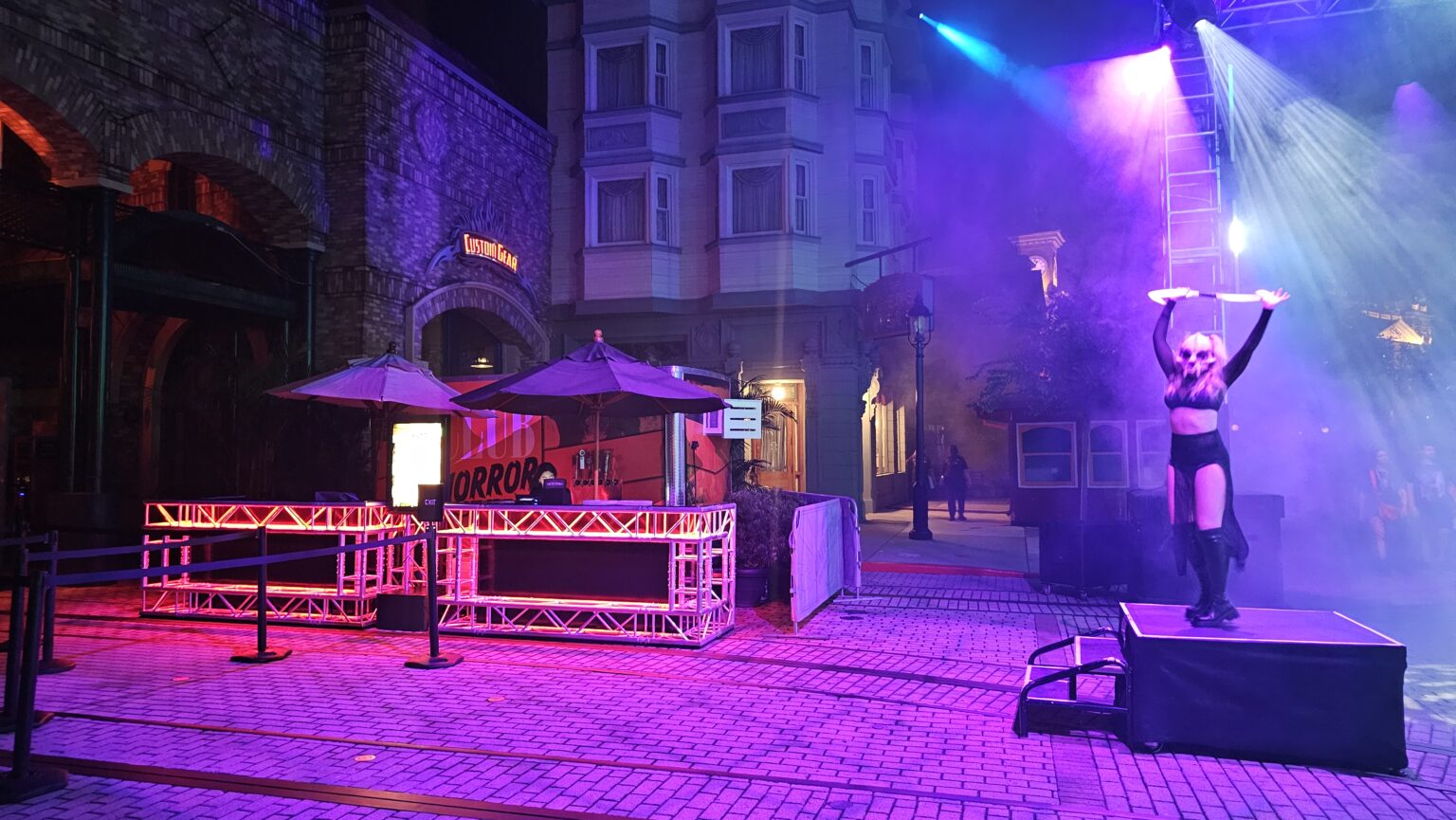 Getting to Know – Halloween Horror Nights Premium Scream Night ...